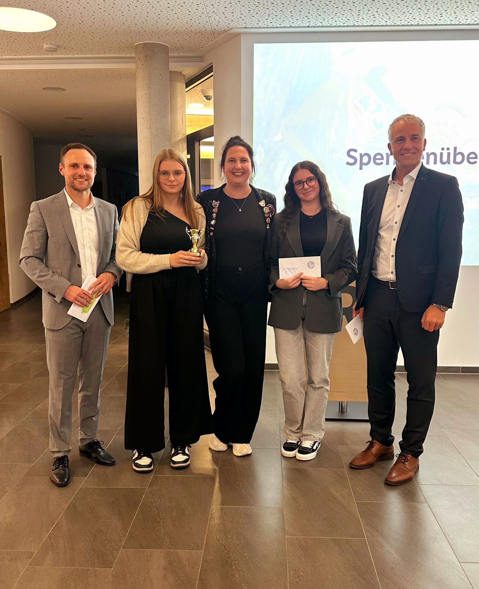 💥 Wir haben’s geschafft – 1.000 € für unseren Verein! 💥 – OCV – Die Rattel